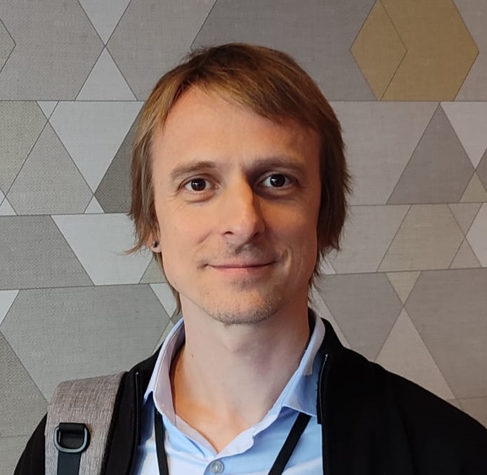 Dr Rob Calder